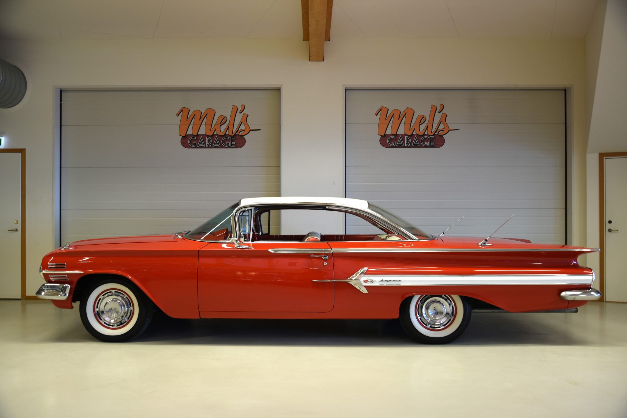 Bilar i bilhallen - Mels